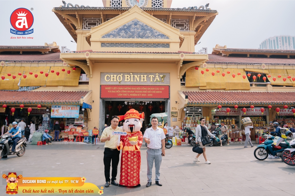 DUCANH BOND trao quà Tết Nhà phân phối khu vực TP. Hồ Chí Minh